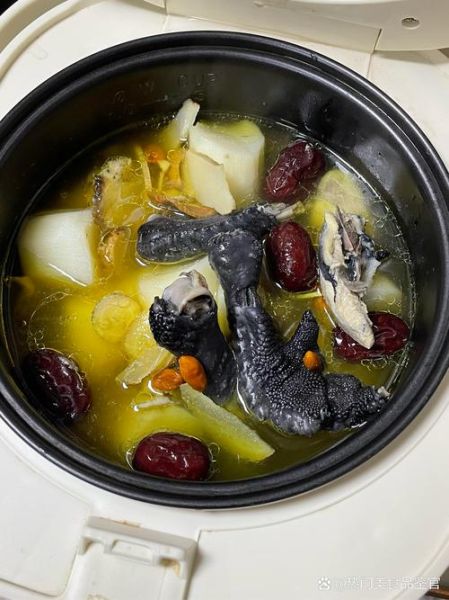 乌鸡汤怎么炖_乌鸡汤炖多久最好-第2张图片-山城妙识