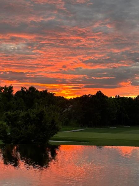 火烧云怎么拍_火烧云最佳观赏时间-第1张图片-山城妙识 火烧云怎么拍_火烧云最佳观赏时间-第1张图片-山城妙识