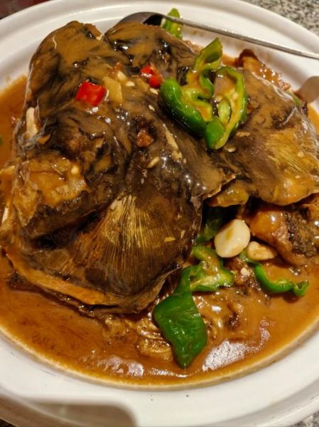 胖头鱼头怎么炖好吃_胖头鱼头炖多久最嫩-第1张图片-山城妙识