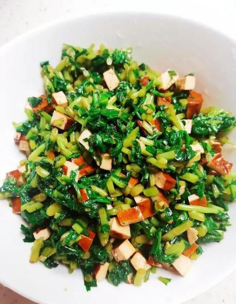 凉拌马兰头怎么做_马兰头焯水几分钟-第1张图片-山城妙识 凉拌马兰头怎么做_马兰头焯水几分钟-第1张图片-山城妙识