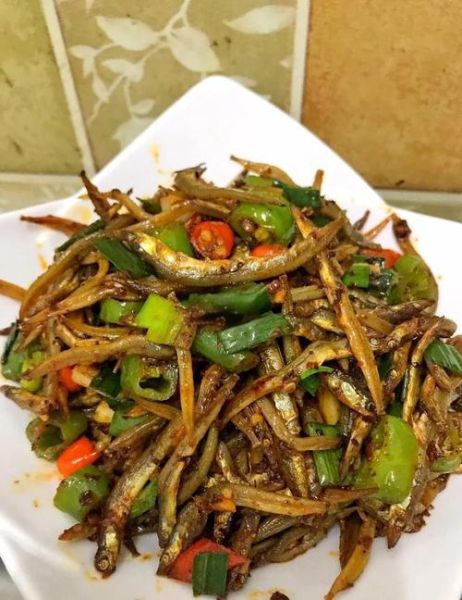 香辣小鱼干怎么做_香辣小鱼干家常做法-第1张图片-山城妙识