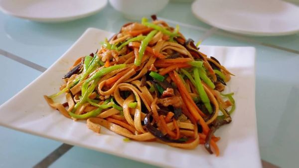 豆腐皮和什么炒最好吃_家常经典搭配-第3张图片-山城妙识 豆腐皮和什么炒最好吃_家常经典搭配-第3张图片-山城妙识