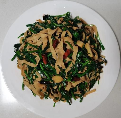 韭菜千张怎么炒好吃_韭菜千张炒多久才嫩-第1张图片-山城妙识