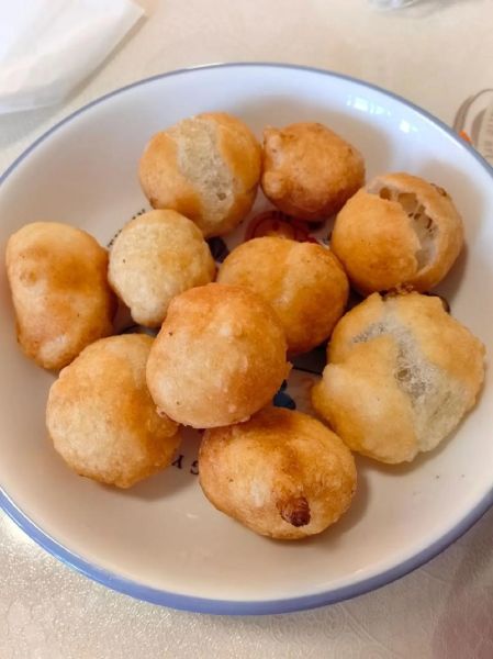 油炸速冻元宵怎么做_炸元宵不爆裂的诀窍-第2张图片-山城妙识 油炸速冻元宵怎么做_炸元宵不爆裂的诀窍-第2张图片-山城妙识