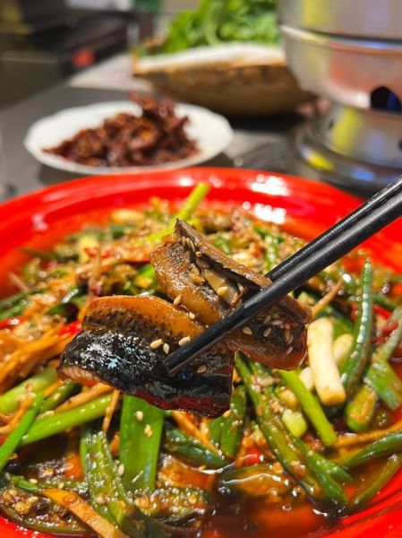 红烧鳝鱼最正宗的做法四川_四川红烧鳝鱼怎么做才入味-第1张图片-山城妙识 红烧鳝鱼最正宗的做法四川_四川红烧鳝鱼怎么做才入味-第1张图片-山城妙识