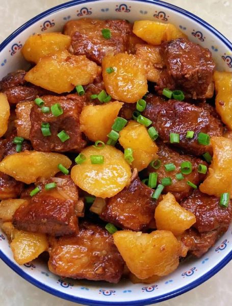 排骨炖土豆块怎么做_排骨炖土豆块需要焯水吗-第1张图片-山城妙识