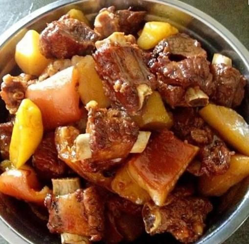 排骨炖土豆块怎么做_排骨炖土豆块需要焯水吗-第2张图片-山城妙识