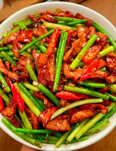 菜苔炒肉怎么炒好吃_菜苔炒肉的家常做法-第1张图片-山城妙识 菜苔炒肉怎么炒好吃_菜苔炒肉的家常做法-第1张图片-山城妙识