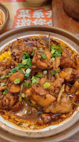 黄焖鸡腿土豆怎么做_黄焖鸡腿土豆家常做法-第1张图片-山城妙识