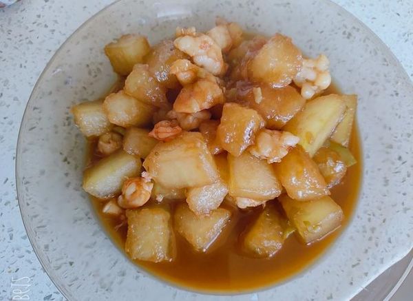 冬瓜炒虾仁怎么炒好吃窍门_冬瓜虾仁去腥提鲜技巧-第1张图片-山城妙识