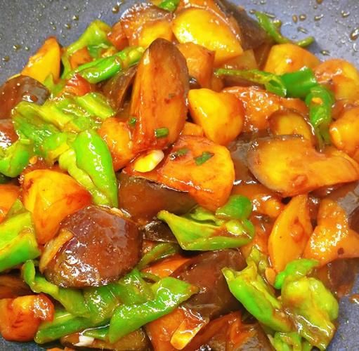 土豆地三鲜怎么做_地三鲜先炸还是先炒-第2张图片-山城妙识