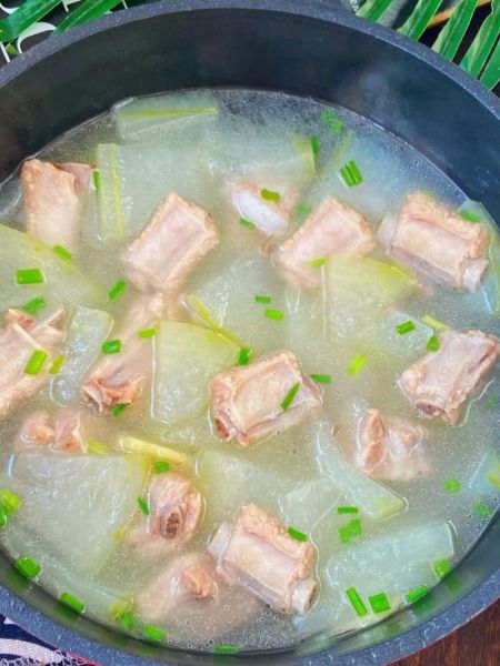 排骨冬瓜汤冬瓜煮多久_冬瓜下锅最佳时间-第1张图片-山城妙识 排骨冬瓜汤冬瓜煮多久_冬瓜下锅最佳时间-第1张图片-山城妙识