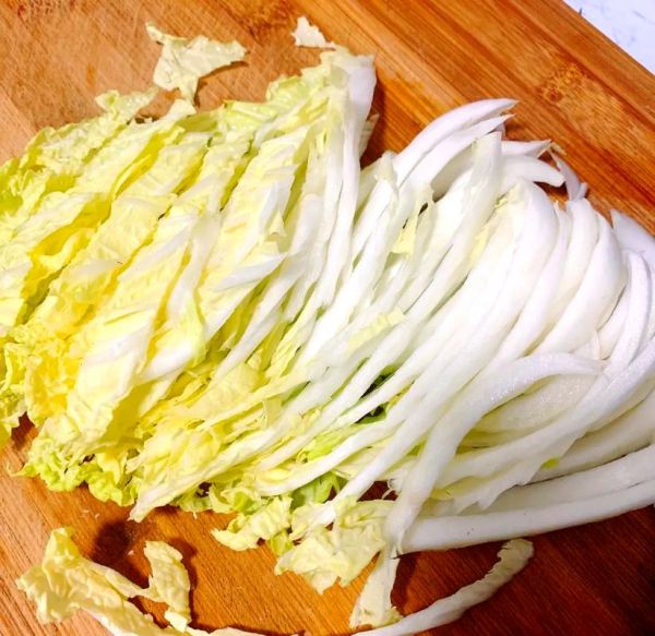 娃娃菜凉拌怎么做_娃娃菜凉拌需要焯水吗-第3张图片-山城妙识