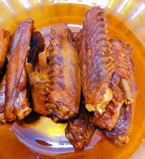 周黑鸭的做法视频_家庭版卤鸭脖怎么做-第1张图片-山城妙识