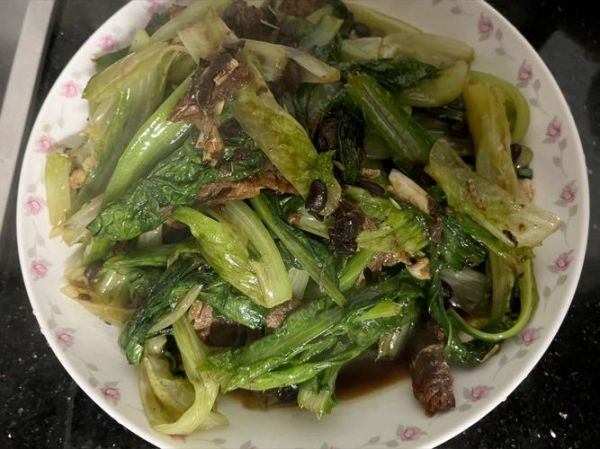 鲮鱼豆豉炒生菜怎么做_鲮鱼豆豉炒生菜热量高吗-第3张图片-山城妙识