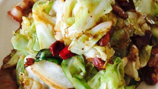 干锅手撕包菜怎么做_干锅手撕包菜高清图片细节解析-第2张图片-山城妙识 干锅手撕包菜怎么做_干锅手撕包菜高清图片细节解析-第2张图片-山城妙识