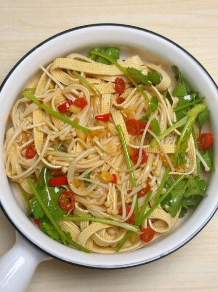 拌金针菇的家常做法_金针菇怎么拌好吃-第2张图片-山城妙识 拌金针菇的家常做法_金针菇怎么拌好吃-第2张图片-山城妙识