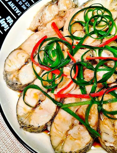 小鱼的做法视频_家常清蒸鲈鱼步骤-第3张图片-山城妙识