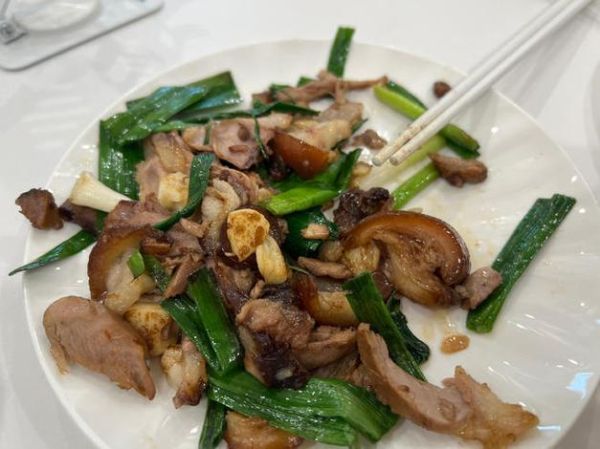 回锅肘子肉怎么做_回锅肘子肉的家常做法-第3张图片-山城妙识