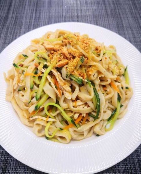 凉面条怎么做_河南家常做法-第1张图片-山城妙识 凉面条怎么做_河南家常做法-第1张图片-山城妙识