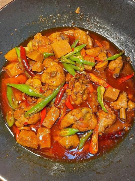 芋儿鸡怎么烧才好吃_芋儿鸡的家常做法-第1张图片-山城妙识