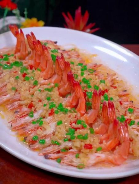 蒜蓉粉丝蒸开边虾怎么做_蒜蓉粉丝蒸开边虾蒸多久-第2张图片-山城妙识