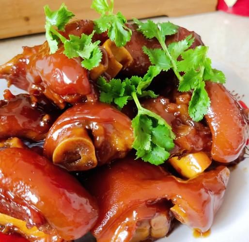 红烧猪肘怎么做_红烧猪肘的家常做法-第2张图片-山城妙识