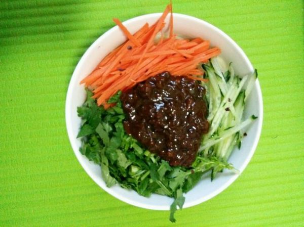 肉丁炸酱面怎么做_肉丁炸酱面用什么酱-第3张图片-山城妙识 肉丁炸酱面怎么做_肉丁炸酱面用什么酱-第3张图片-山城妙识