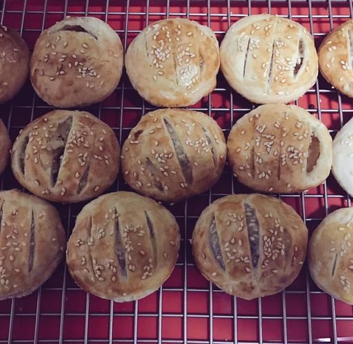 老婆饼怎么做又软又酥_老婆饼皮酥秘诀-第1张图片-山城妙识