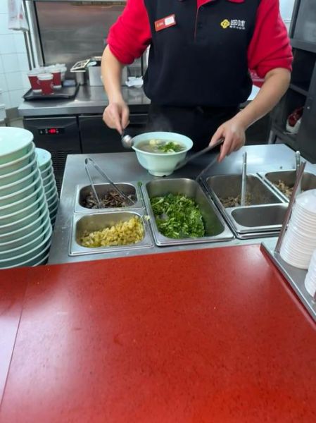 金陵鸭血粉丝汤怎么做_正宗南京口味秘诀-第2张图片-山城妙识 金陵鸭血粉丝汤怎么做_正宗南京口味秘诀-第2张图片-山城妙识