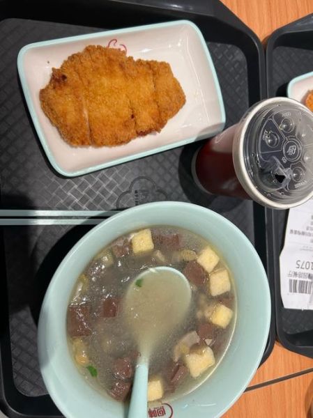 金陵鸭血粉丝汤怎么做_正宗南京口味秘诀-第3张图片-山城妙识 金陵鸭血粉丝汤怎么做_正宗南京口味秘诀-第3张图片-山城妙识