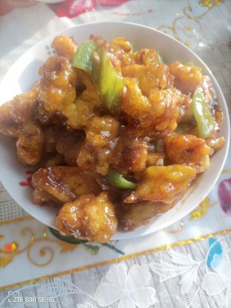 肉段烧茄子怎么做_肉段烧茄子先炸还是先炒-第3张图片-山城妙识