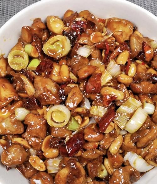 宫爆鸡丁图片大全_正宗做法图解-第1张图片-山城妙识