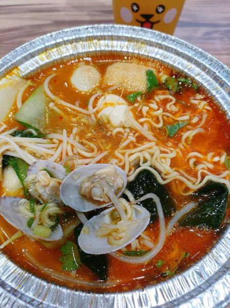 花甲粉多少钱一碗_花甲粉价格为什么差距大-第2张图片-山城妙识