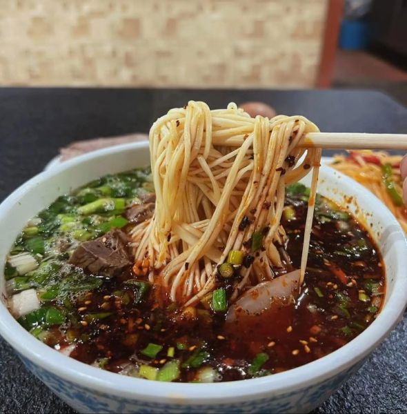 中国十大面条之首是什么_兰州牛肉面为什么最火-第1张图片-山城妙识