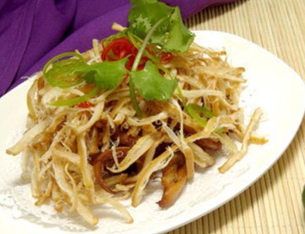 蘑菇炒鱿鱼歌词讲了什么故事_蘑菇炒鱿鱼表达什么情感-第3张图片-山城妙识