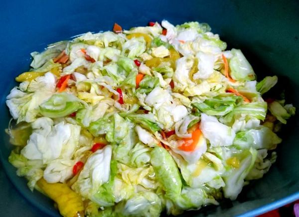 凉拌圆白菜怎么做好吃_圆白菜焯水几分钟才脆-第2张图片-山城妙识