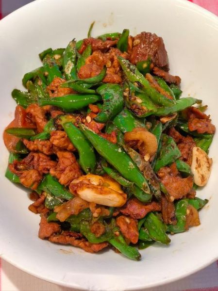 线椒炒肉怎么做_线椒炒肉先炒肉还是先炒辣椒-第1张图片-山城妙识 线椒炒肉怎么做_线椒炒肉先炒肉还是先炒辣椒-第1张图片-山城妙识