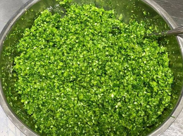 韭菜花酱怎么保存不变色_自制韭菜花酱视频教程-第3张图片-山城妙识 韭菜花酱怎么保存不变色_自制韭菜花酱视频教程-第3张图片-山城妙识