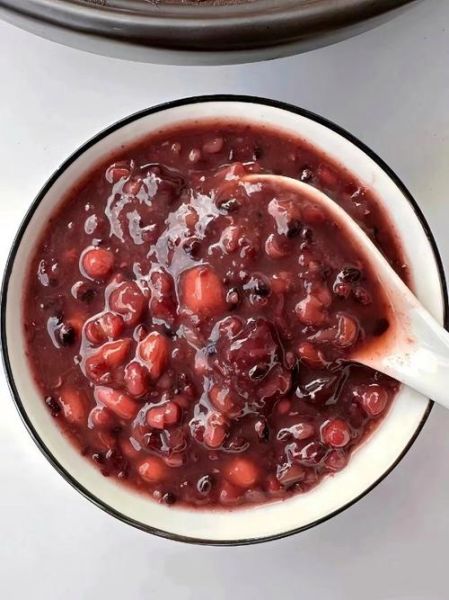 红豆粥怎么煮_红豆粥要泡多久-第1张图片-山城妙识