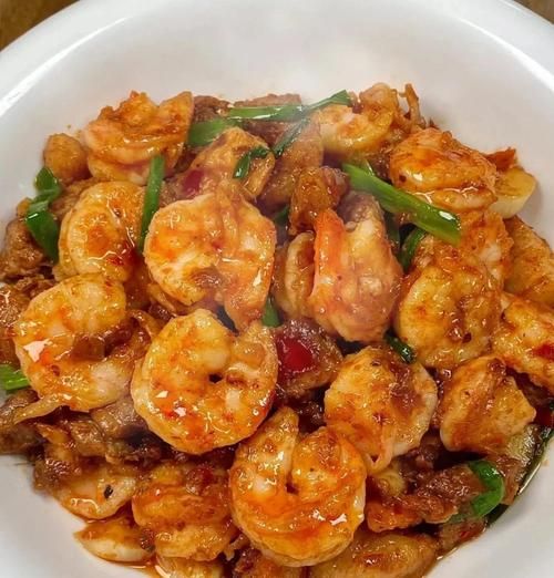 清炒虾仁怎么炒才嫩_清炒虾仁做法视频要点-第1张图片-山城妙识