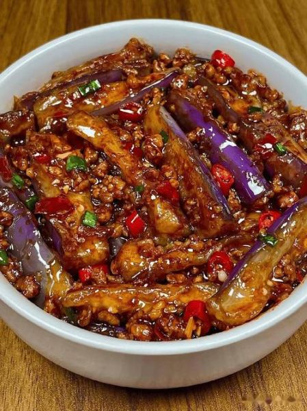 红烧茄子热量高吗_减脂期能吃吗-第1张图片-山城妙识