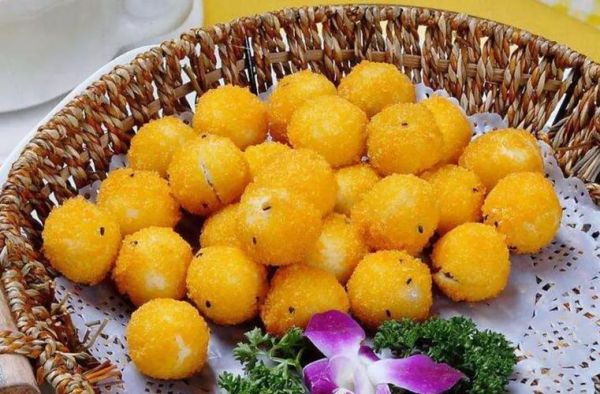 油炸汤圆要不要先煮一下_冷冻汤圆直接炸会爆吗-第2张图片-山城妙识