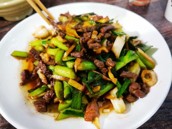 牛肉片怎么炒才嫩_家常牛肉片做法大全-第3张图片-山城妙识