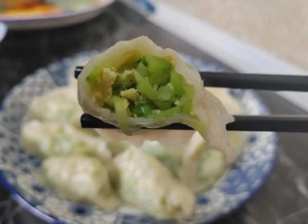 黄瓜三鲜水饺馅怎么做_黄瓜三鲜馅要不要焯水-第1张图片-山城妙识