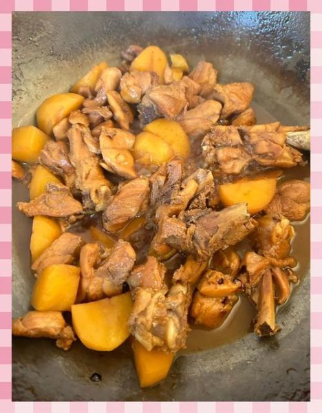 腊鸡腿烧土豆怎么做_腊鸡腿烧土豆好吃吗-第1张图片-山城妙识 腊鸡腿烧土豆怎么做_腊鸡腿烧土豆好吃吗-第1张图片-山城妙识