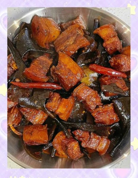 肉炒海带丝怎么炒好吃_海带丝炒肉要不要焯水-第1张图片-山城妙识