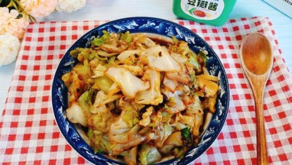 天津酱爆洋白菜怎么做_酱爆洋白菜的家常做法-第2张图片-山城妙识 天津酱爆洋白菜怎么做_酱爆洋白菜的家常做法-第2张图片-山城妙识