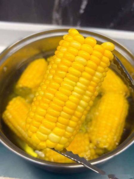 一根玉米要煮多久才熟_玉米煮多久口感最好-第1张图片-山城妙识