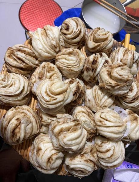 蒸麻酱花卷的做法_蒸麻酱花卷怎么做好吃-第2张图片-山城妙识